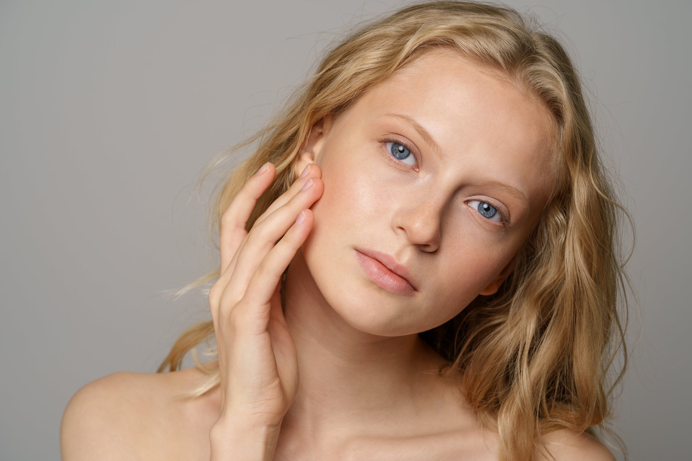 How to Get Smooth Skin: Dermatologist-Approved Tips – OffWeGlow Store